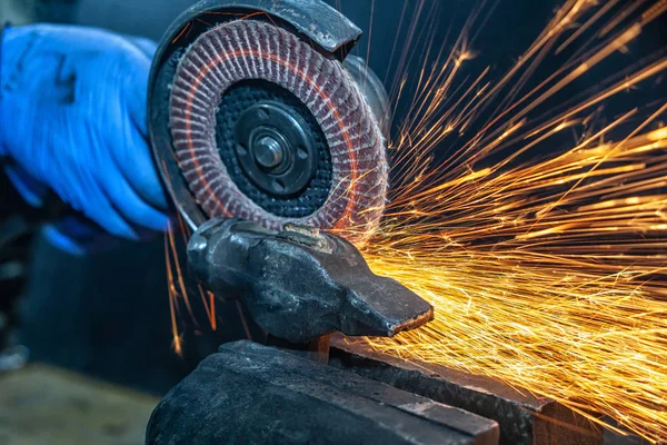 FLAP DISC VS. WIRE WHEEL: Which is the Better Choice for Your Grinding ...