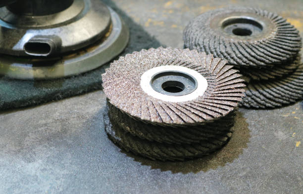 FLAP DISCS: MOUNTED VS UNMOUNTED - Binic Abrasive